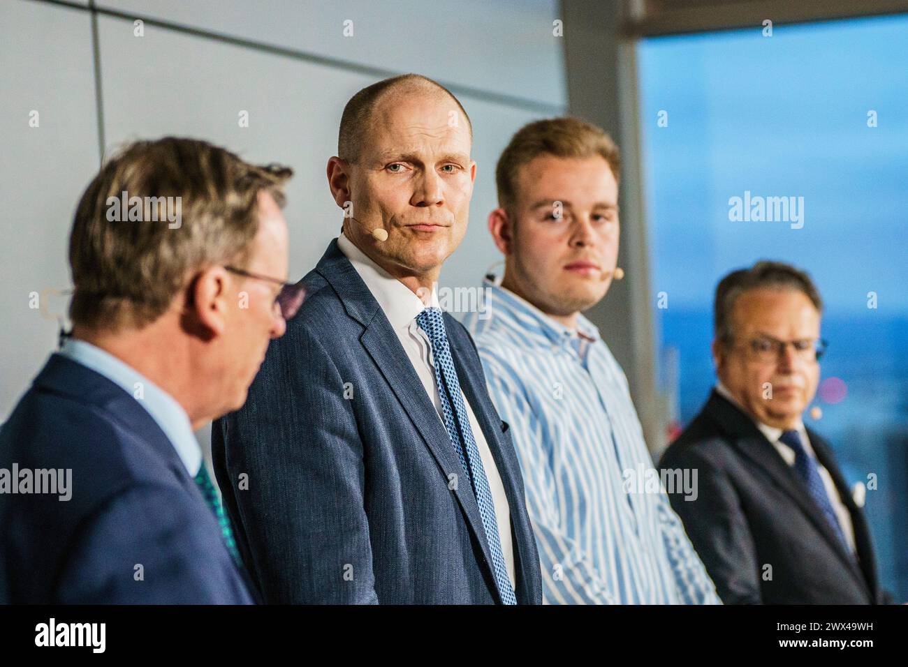 27 March 2024, Hesse, Frankfurt/Main: Bodo Ramelow (l-r), Minister ...