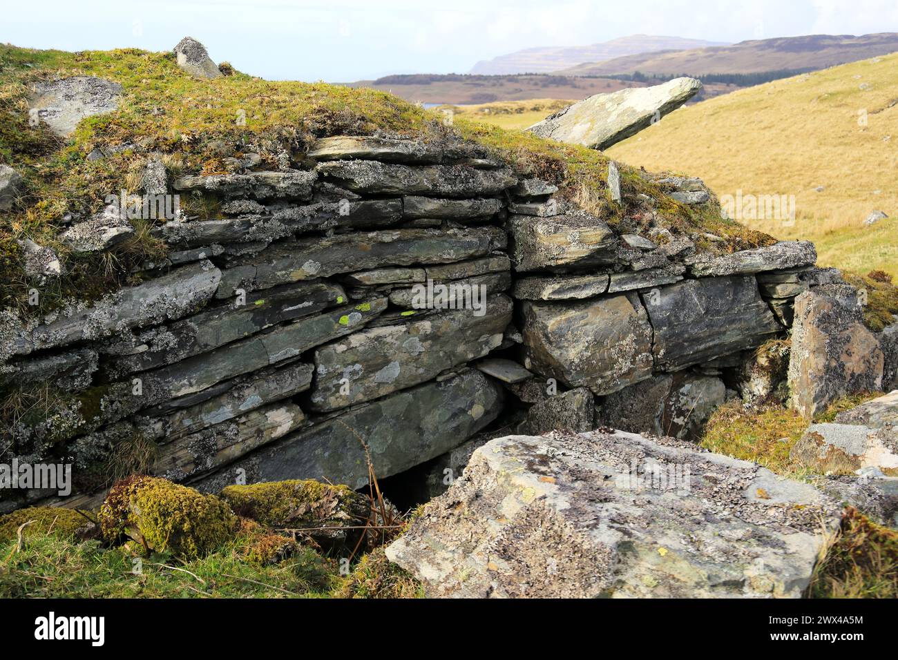 Iron age Dun a' Gheird, at Kilvickeon on the Isle of Mull Stock Photo ...