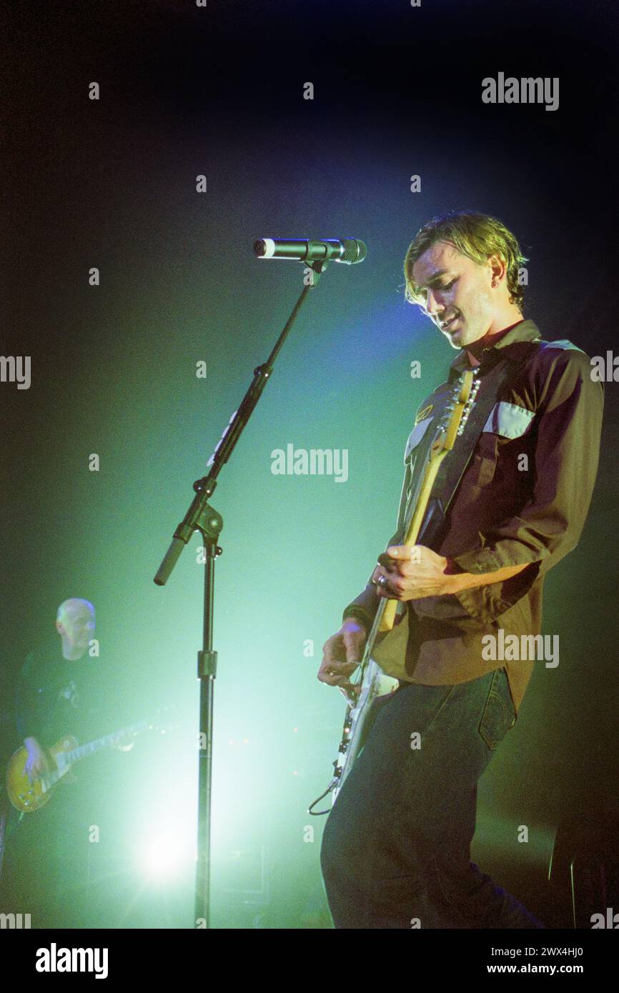 Gavin rossdale bush band hi-res stock photography and images - Alamy