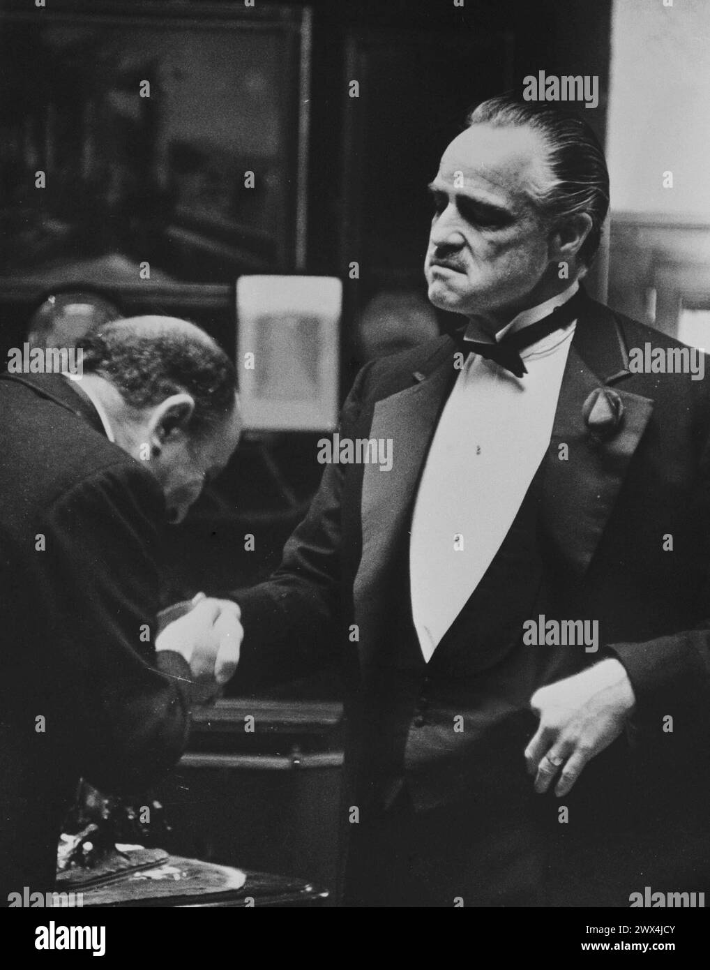 Don vito corleone marlon brando Black and White Stock Photos & Images ...