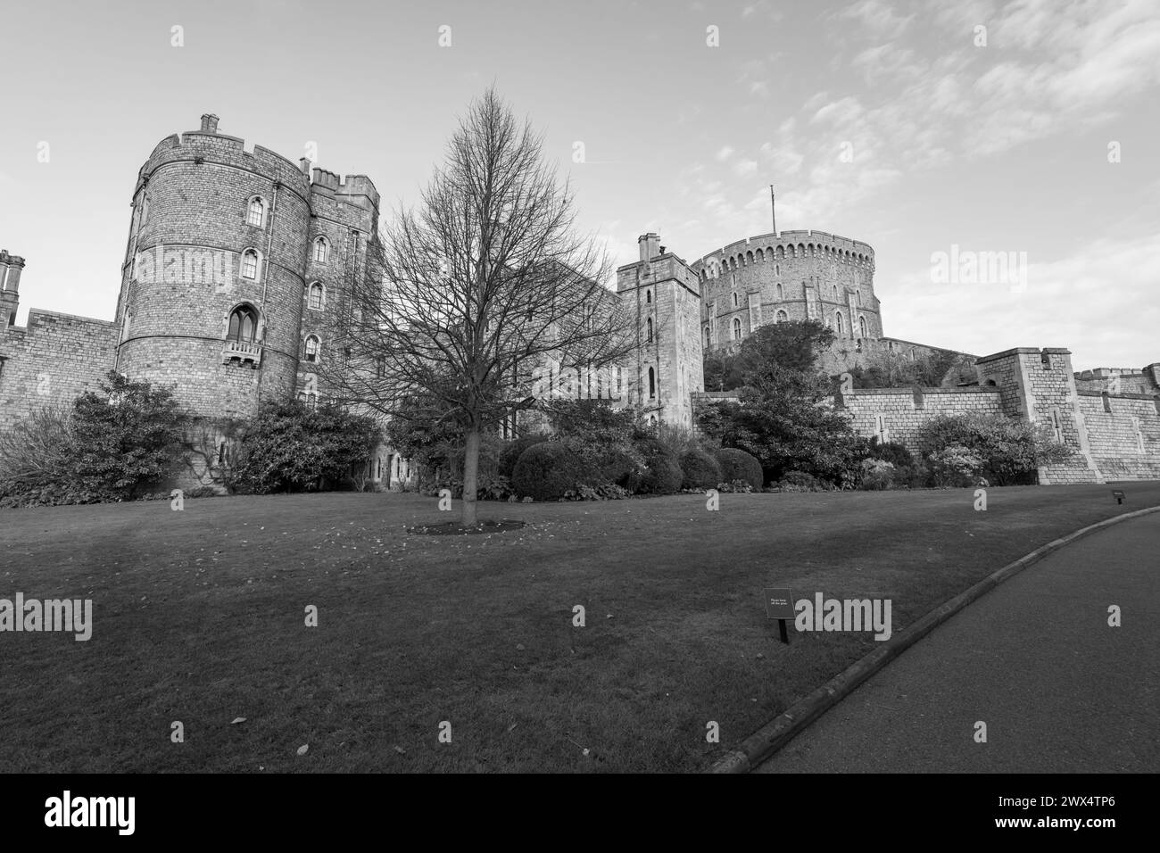 Henry iii tower windsor castle hi-res stock photography and images - Alamy