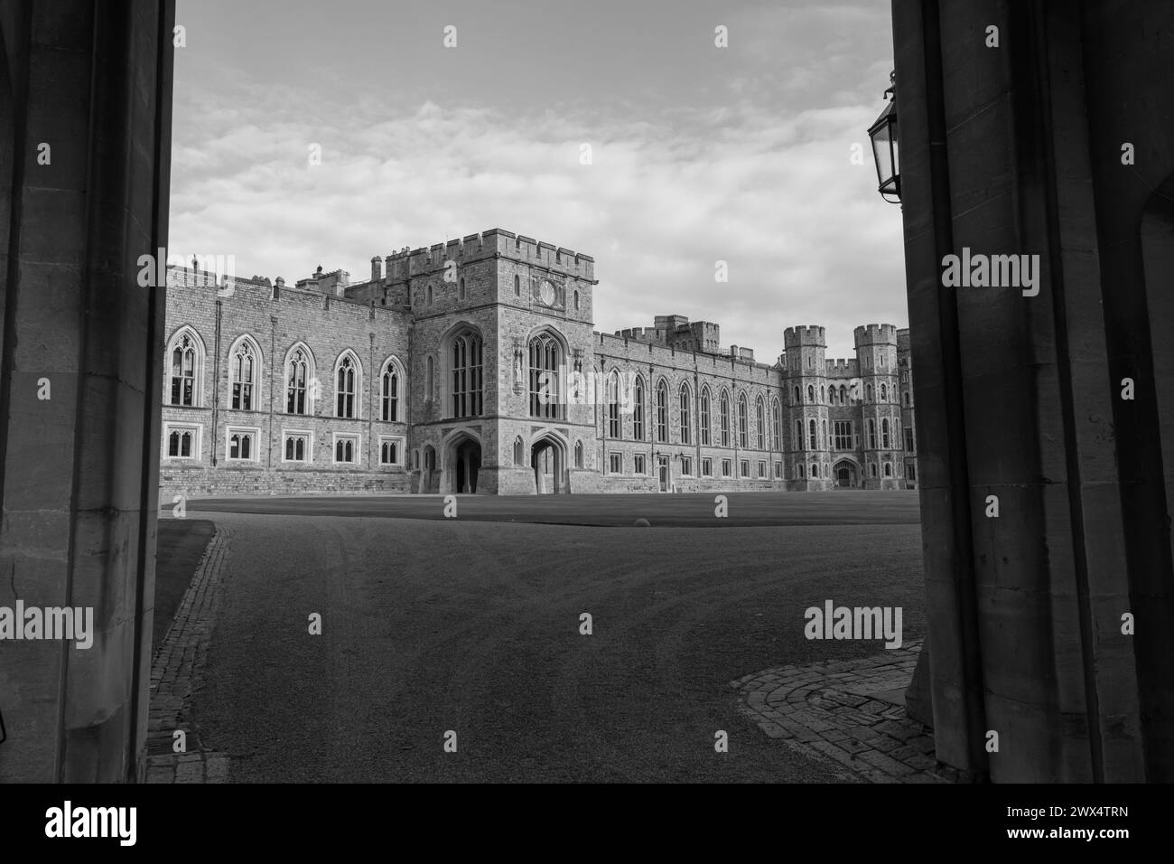 Windsor castle saint georges hall hi-res stock photography and images ...