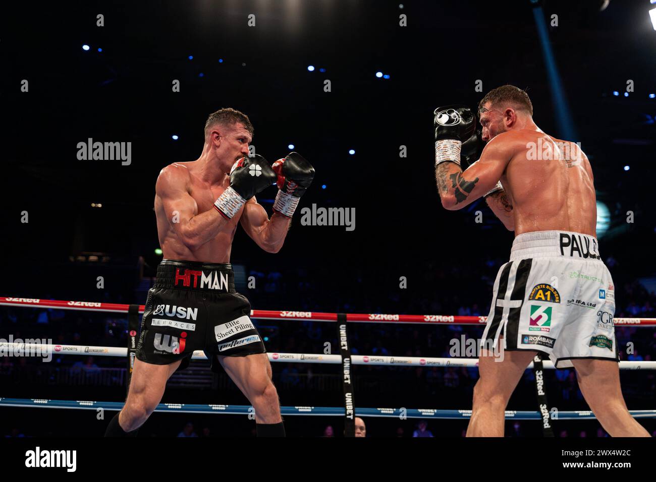 British title fight hi-res stock photography and images - Alamy