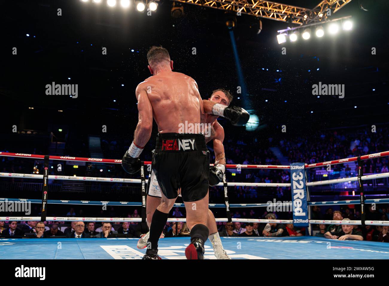 Combat sport british boxing hi-res stock photography and images - Alamy