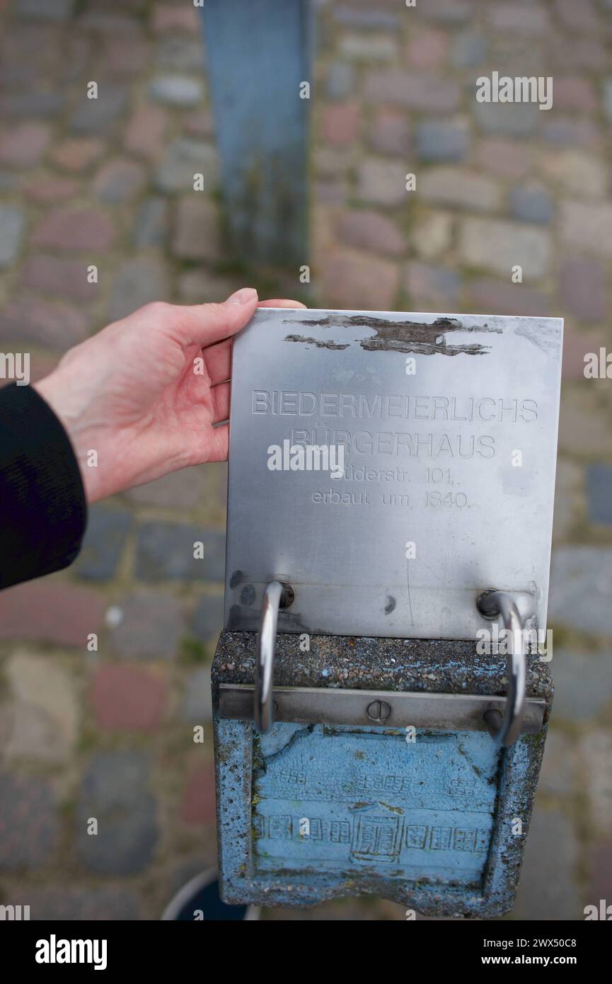 Biedermeier house hi-res stock photography and images - Alamy