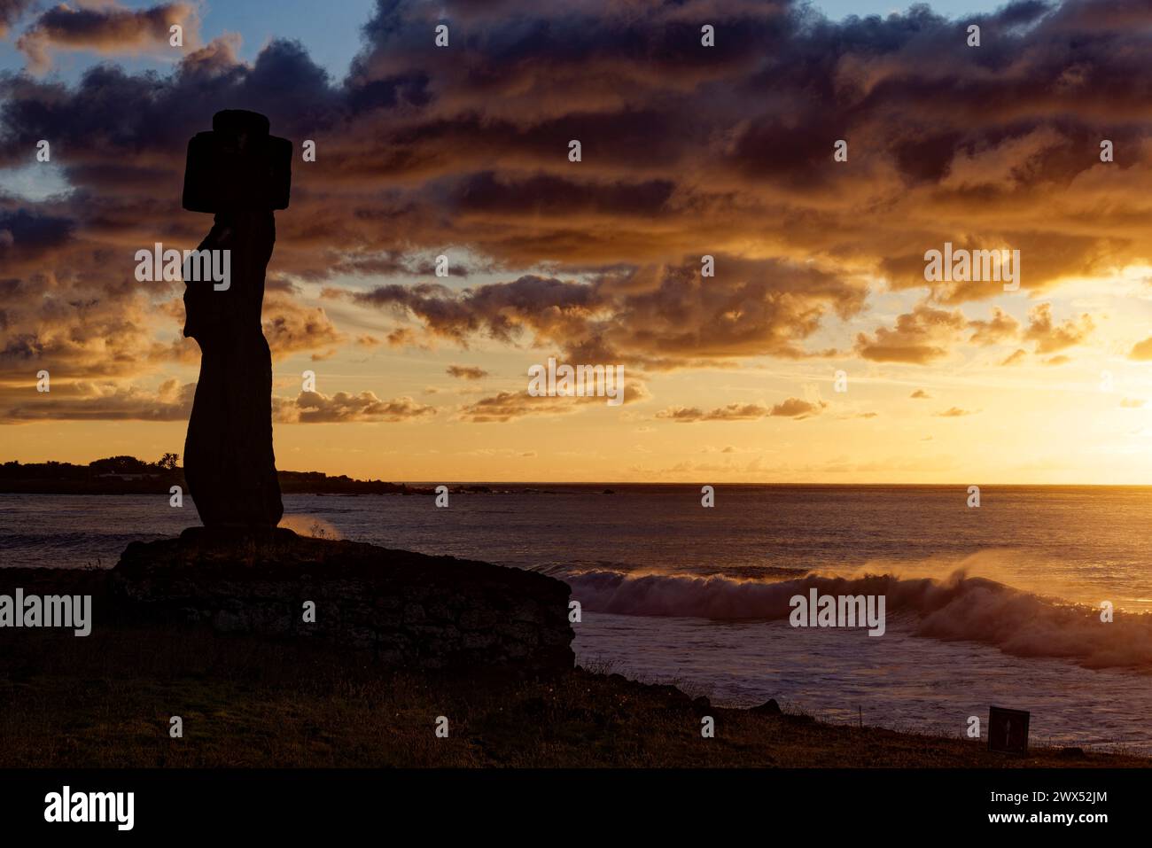 Hanga Roa, Easter Island, Chile. 30th Dec 2023. Ahu Ko Te Riku, and its ...