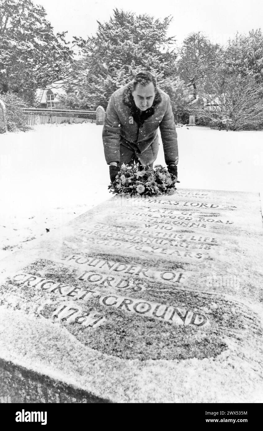ENGLAND CRICKETER COLIN COWDRAY LAYS WREATH ON THE GRAVE OFD THOMAS LORD FOUNDER OF LORDS ...