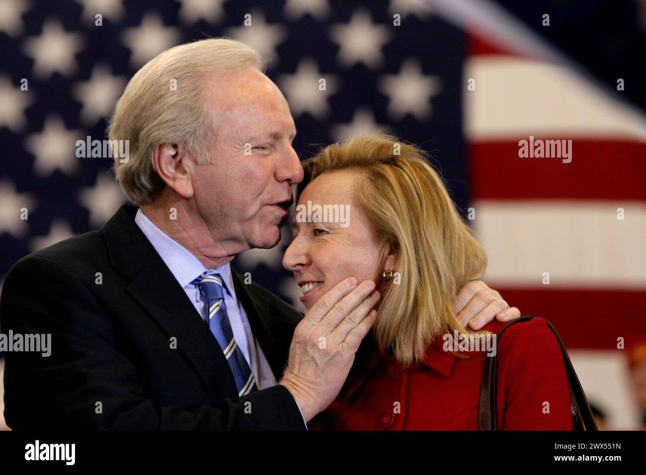 Joe lieberman and wife hadassah hi-res stock photography and images - Alamy