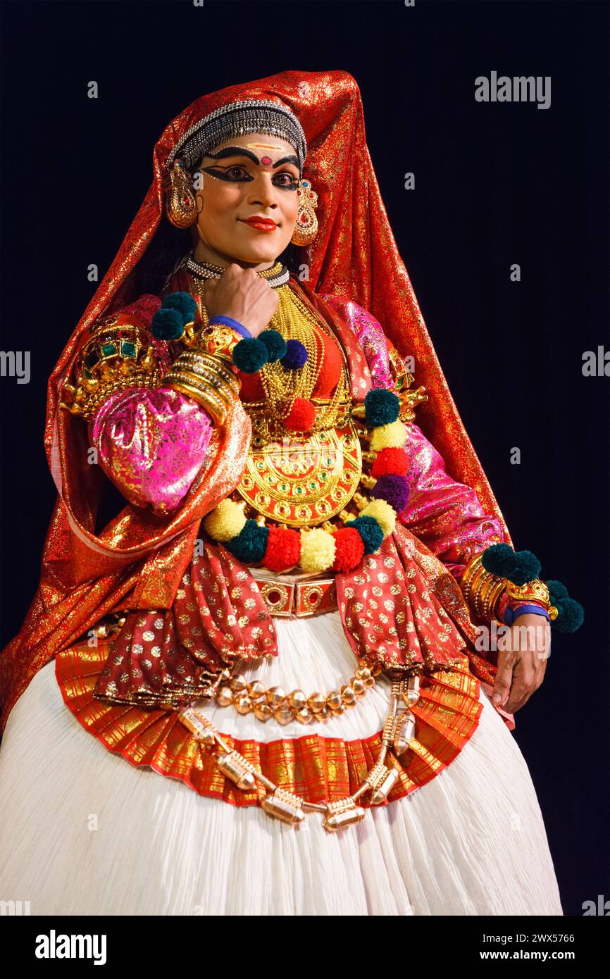 Kathakali dance bhava bhavanam hi-res stock photography and images - Alamy