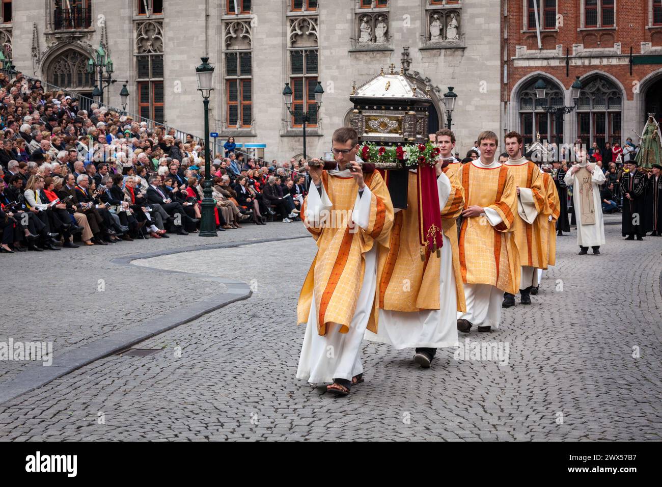 Procession of the Holy Blood on Ascension Day in Bruges Brugge Stock ...