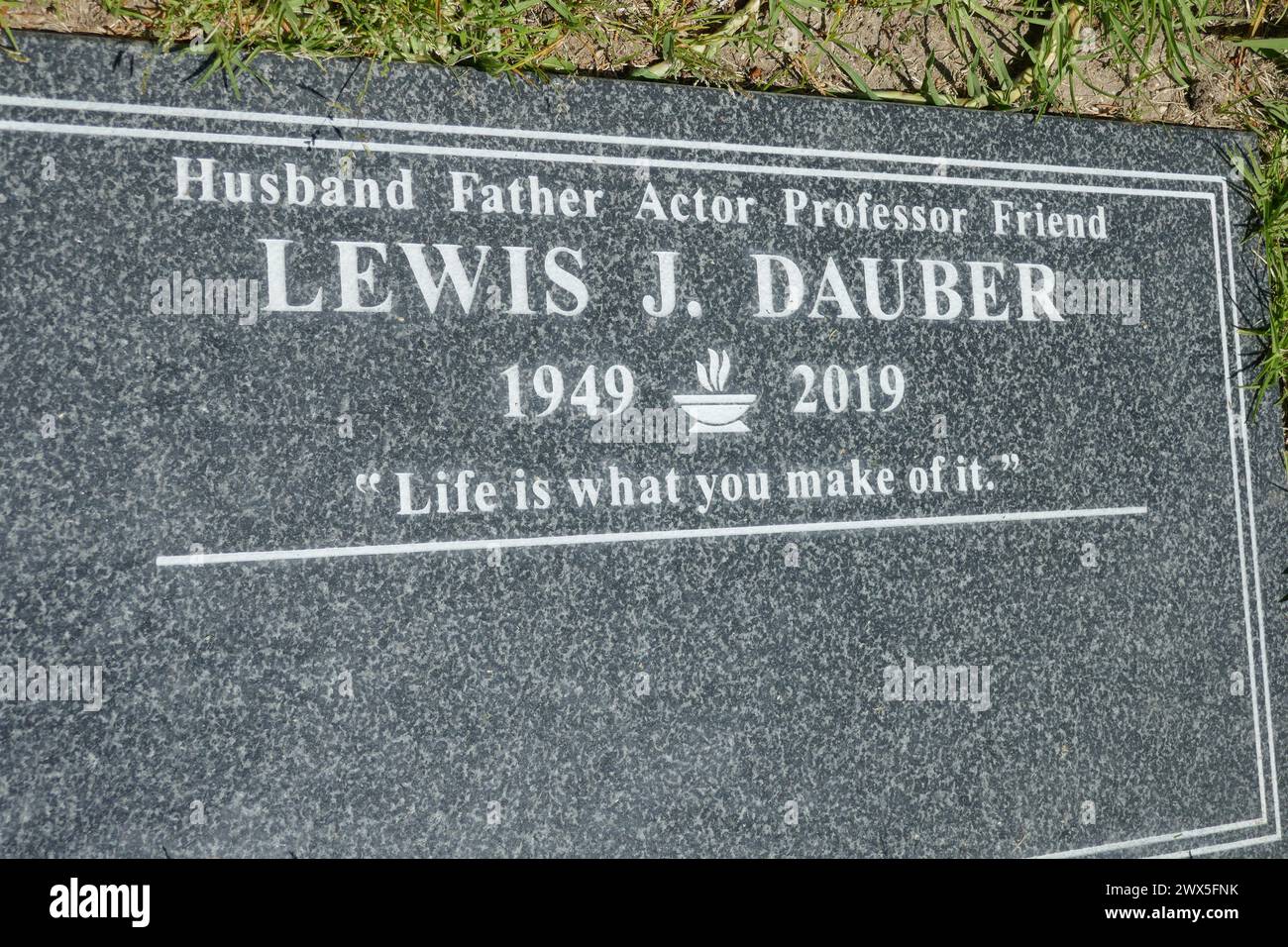 Mission Hills, California, USA 26th March 2024 Actor Lewis Dauber Grave ...