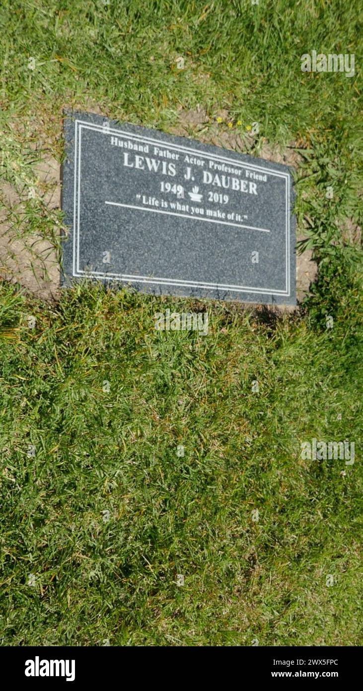 Mission Hills, California, USA 26th March 2024 Actor Lewis Dauber Grave ...
