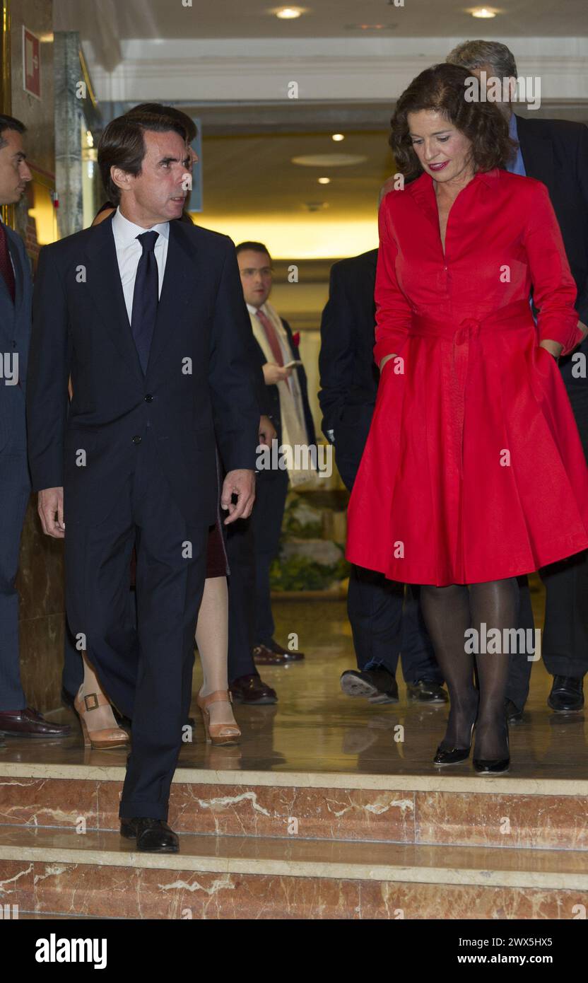 Jose maria aznar presents his new book hi-res stock photography and ...