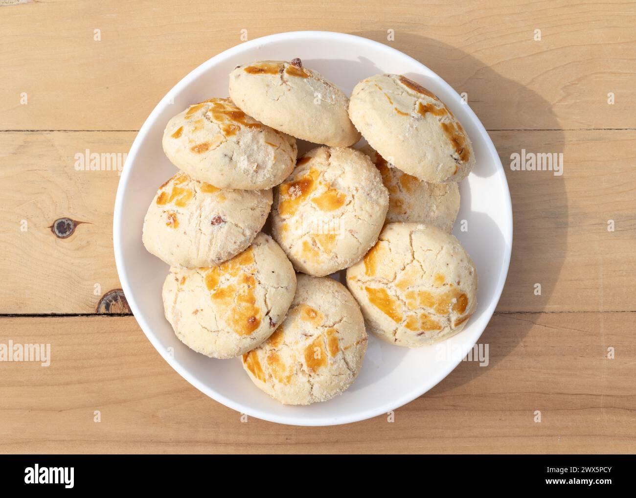 Nan khatai is an Indian sweet and savory eggless cookies loaded with ...