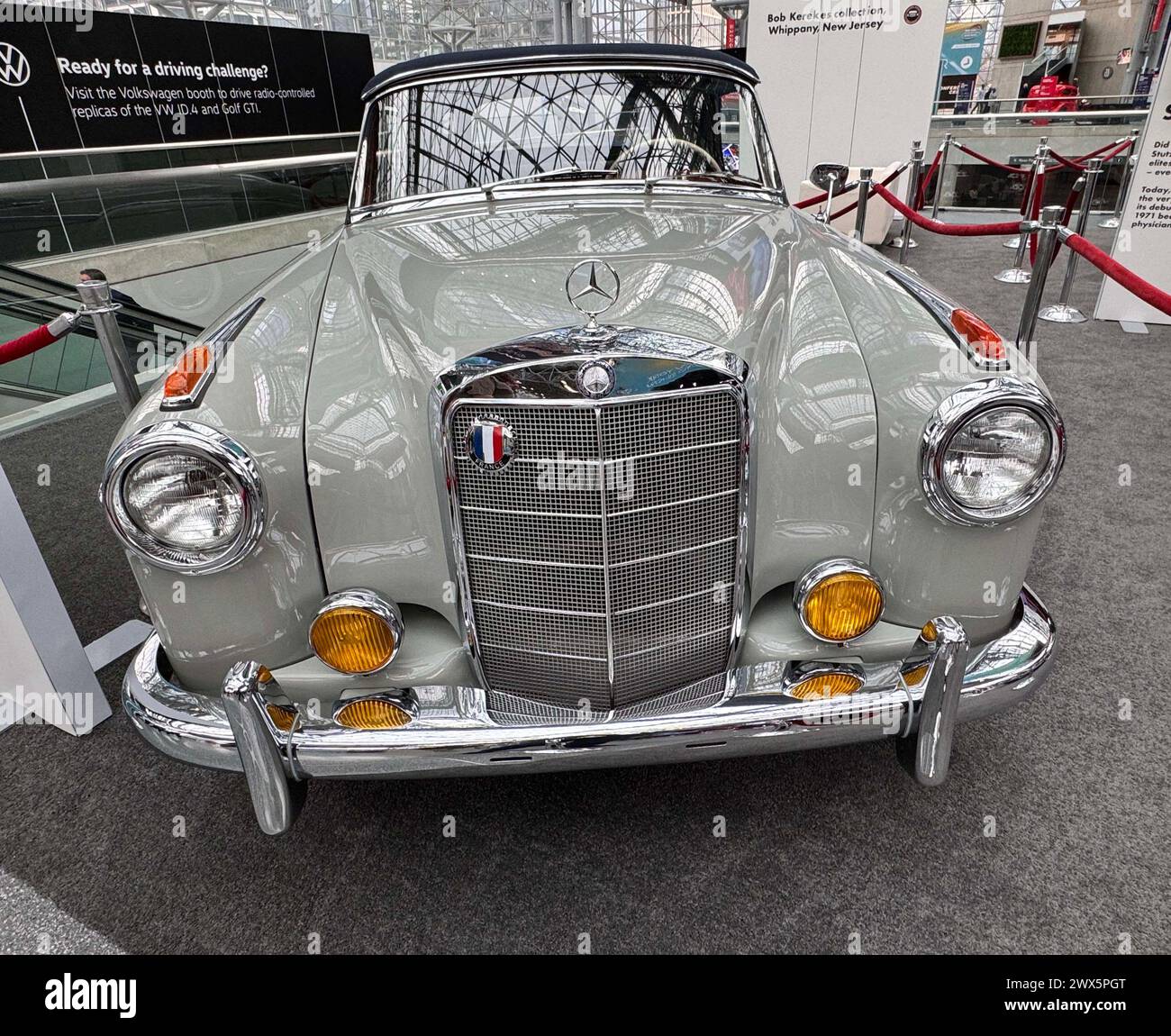 New York, New York, USA. 27th Mar, 2024. 1958 MERCEDES-BENZ 220 S ...