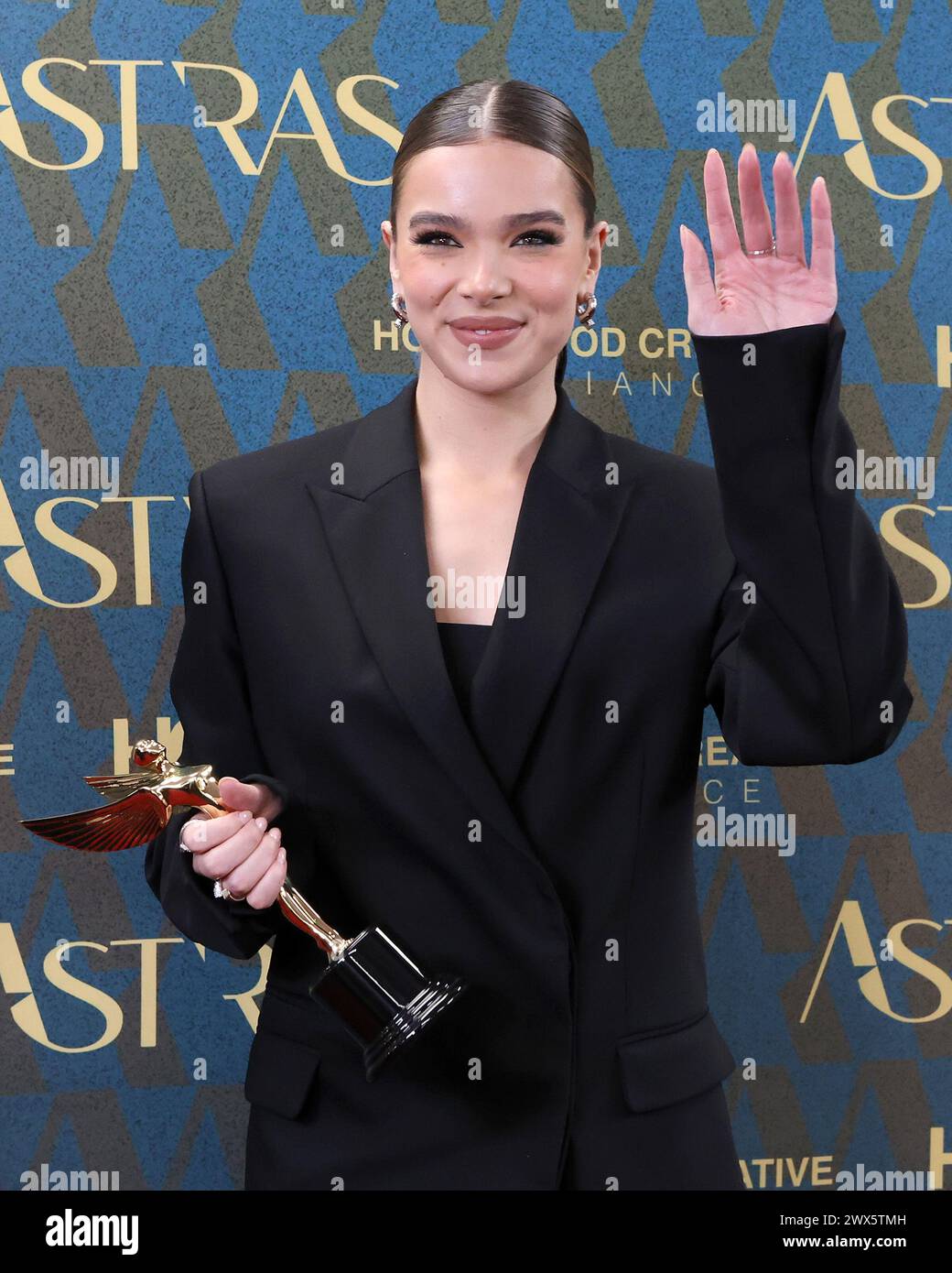 January 6, 2024, Los Angeles, Ca, USA: LOS ANGELES - JAN 6: Hailee Steinfeld at the 7th Astra ...