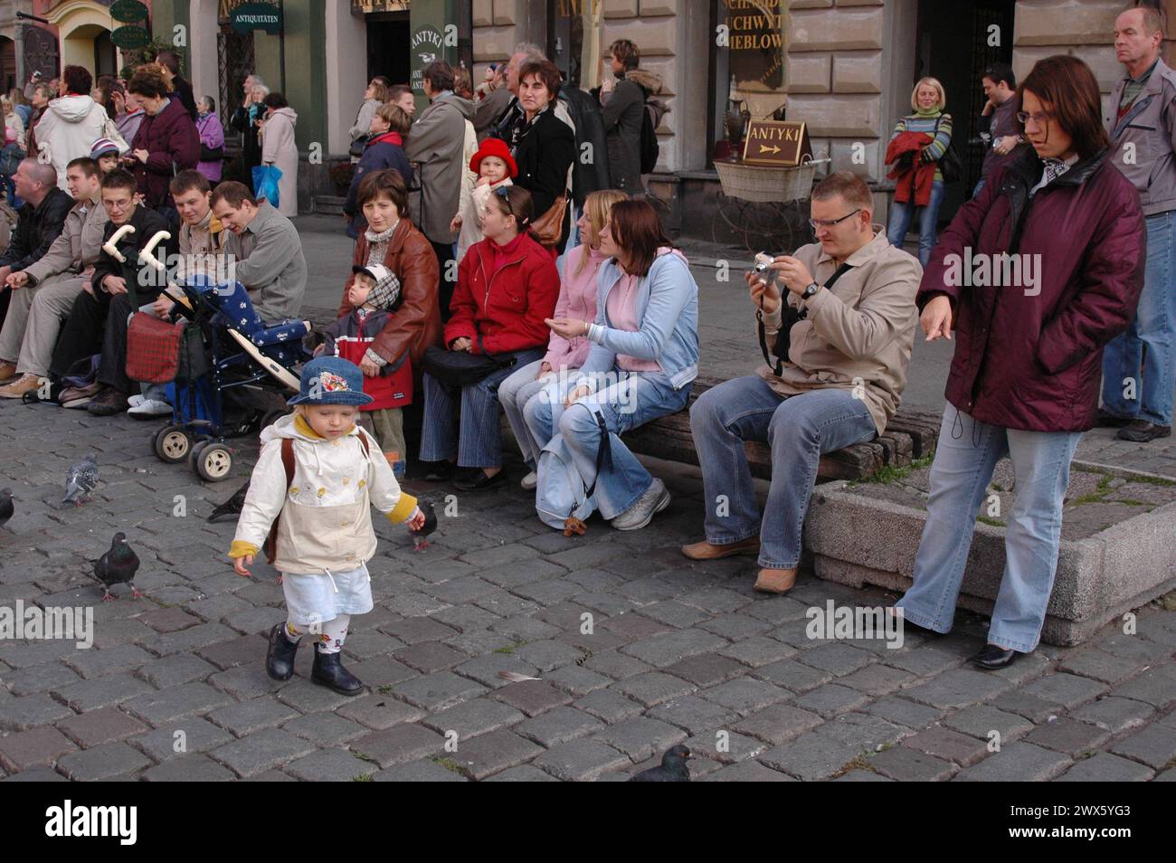 polish kindergaten children on city Tour in Poznan Poaldn Oct. 20,2005 ...