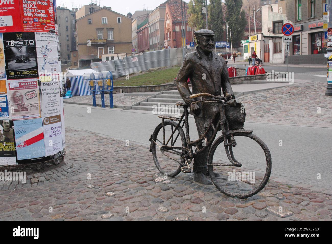 Statue of polish radio journqalist speaker Stary Marych in Poznan ...