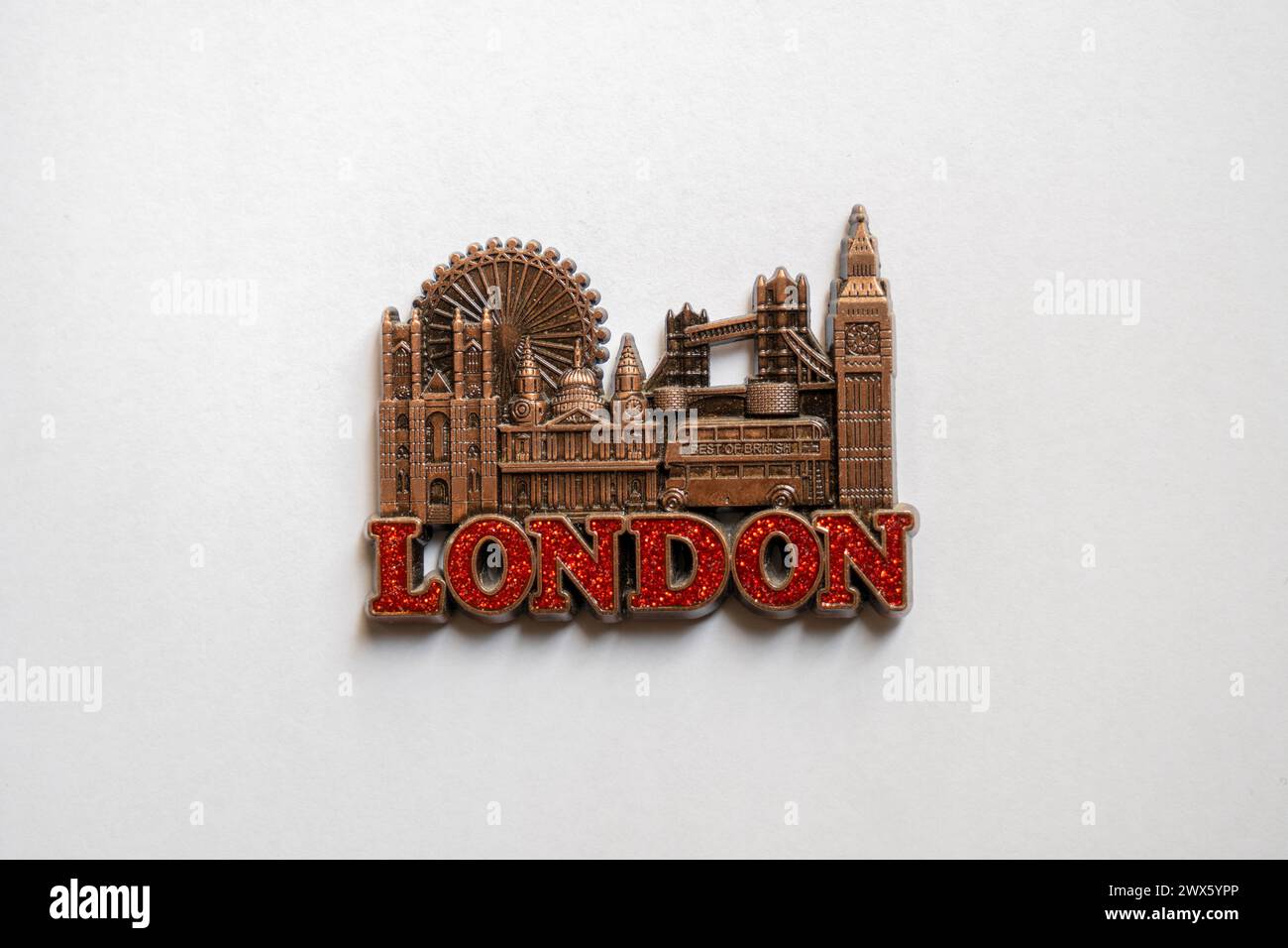 London souvenir fridge magnets london hi-res stock photography and ...