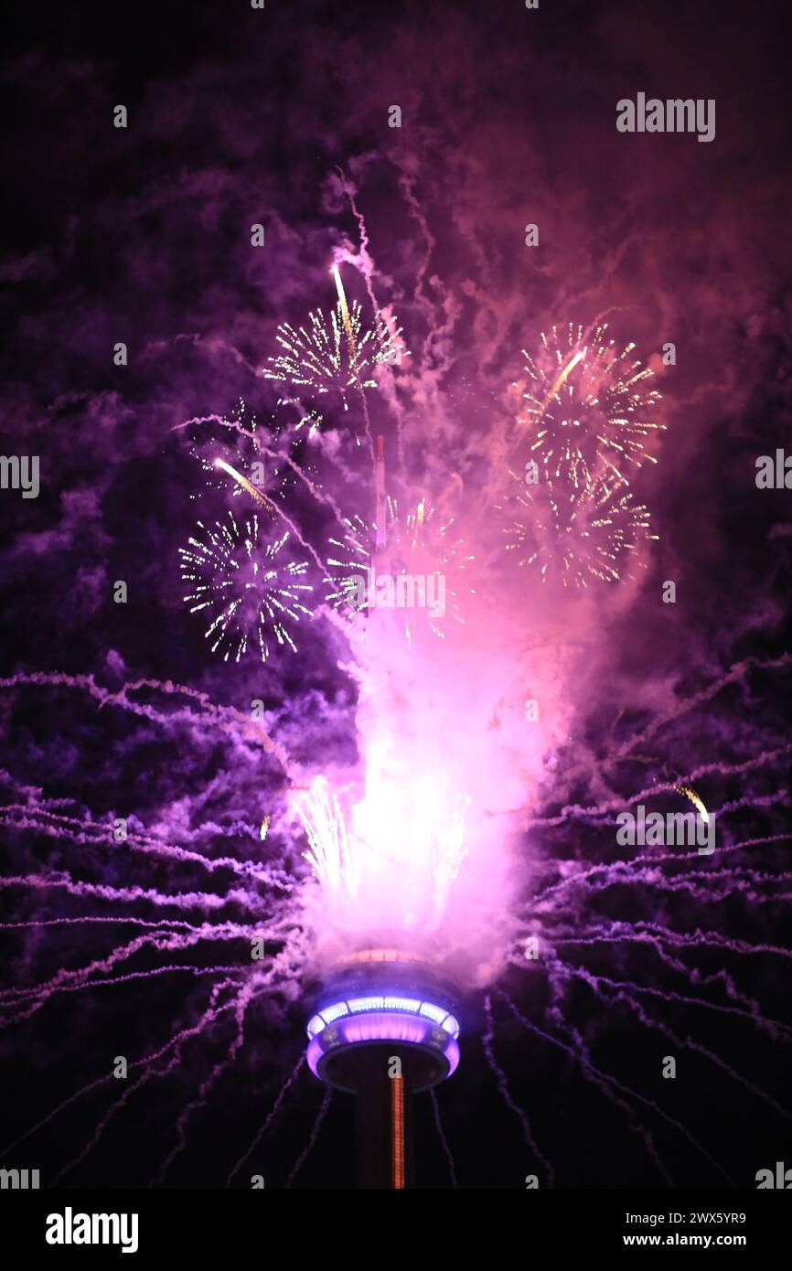 Dazzling fireworks show illuminating night hi-res stock photography and ...