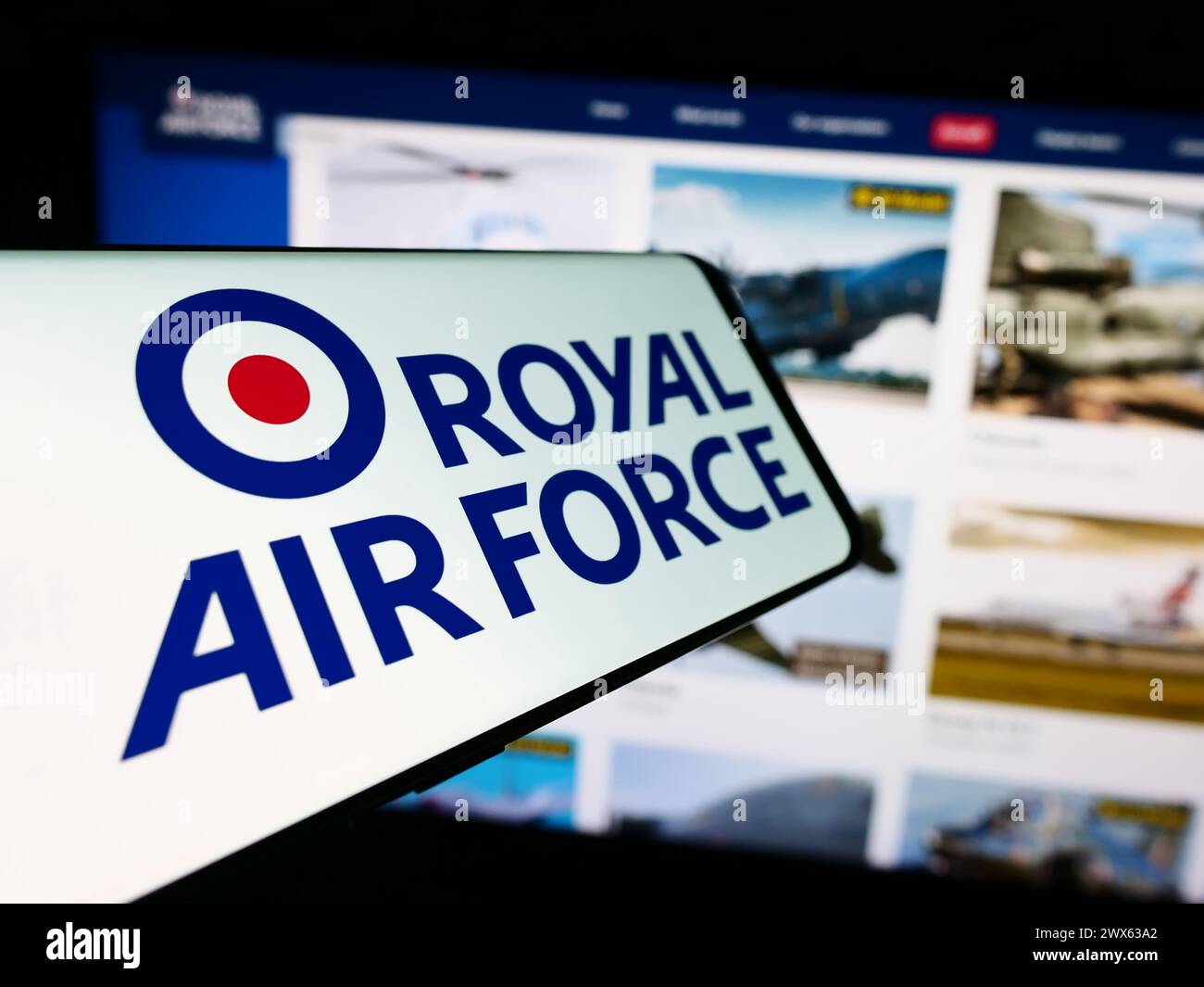 Raf logo hi-res stock photography and images - Alamy