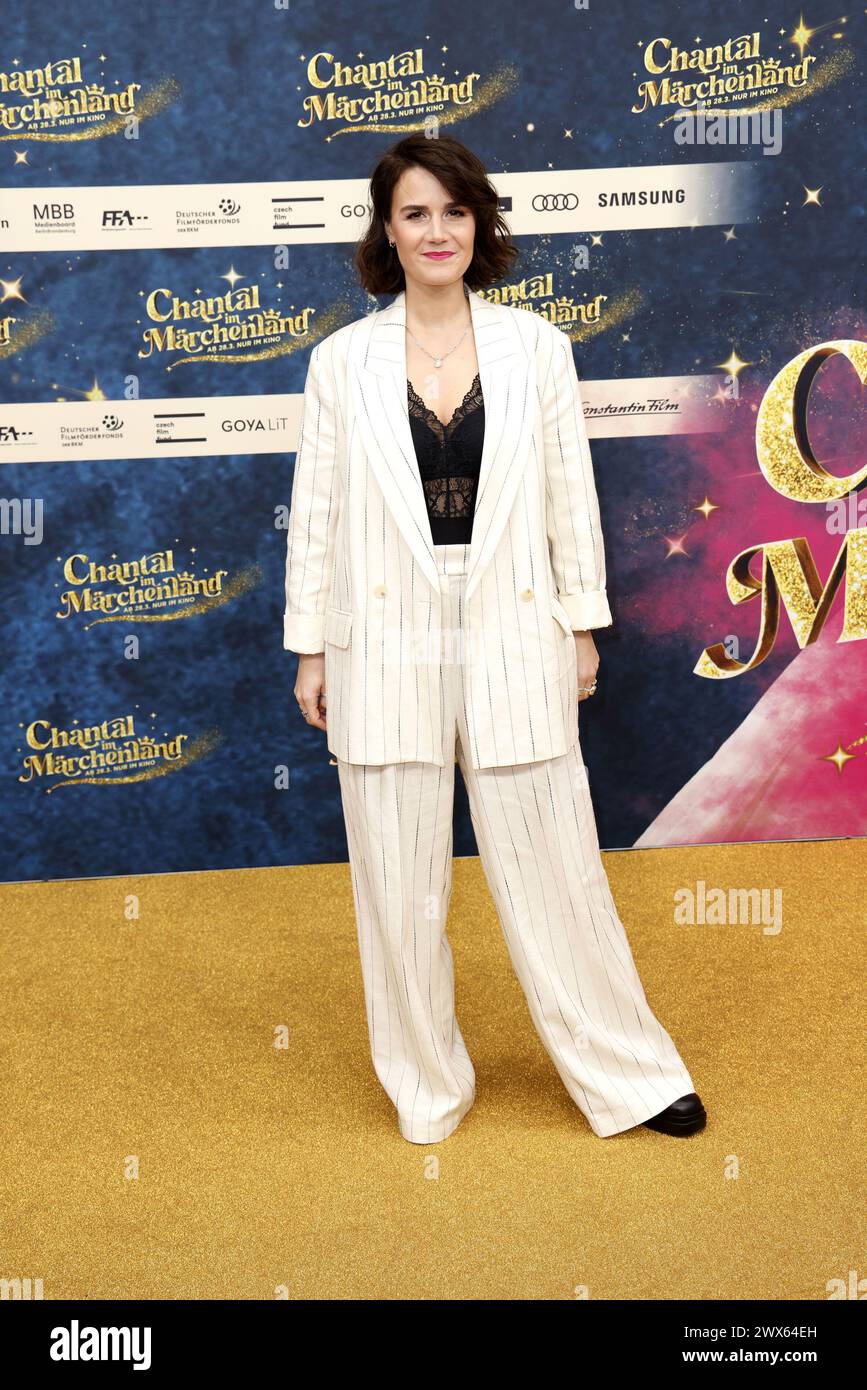 Yara Hoffmann bei der „Chantal im Maerchenland“ Film Premiere am 27.03. ...