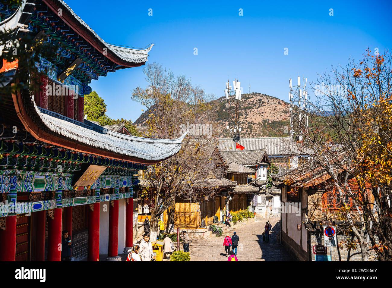 Lijiang tourism hi-res stock photography and images - Alamy