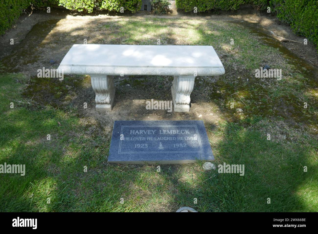 Harvey Lembeck Grave