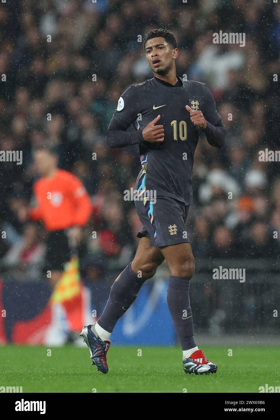 Jude bellingham england belgium hi-res stock photography and images - Alamy