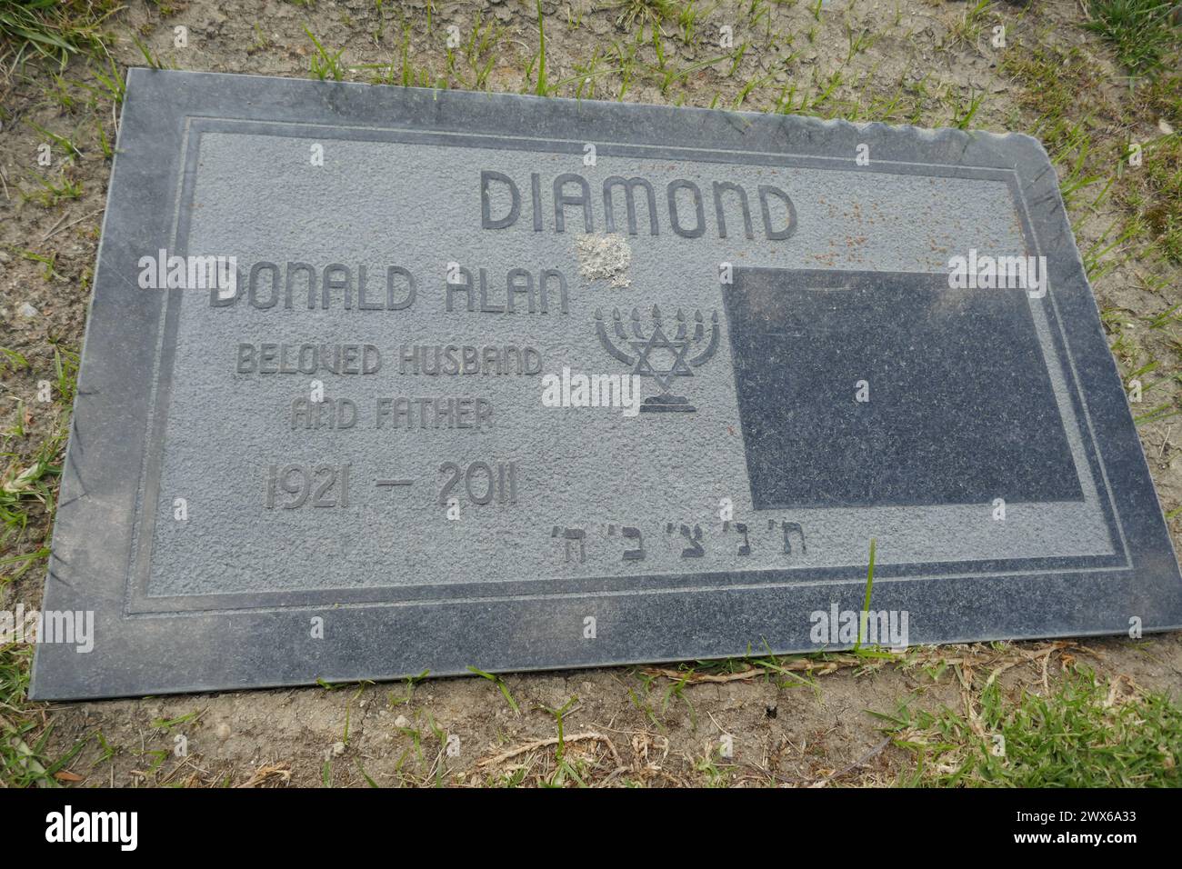 Mission Hills, California, USA 26th March 2024 Actor Don Diamond Grave ...
