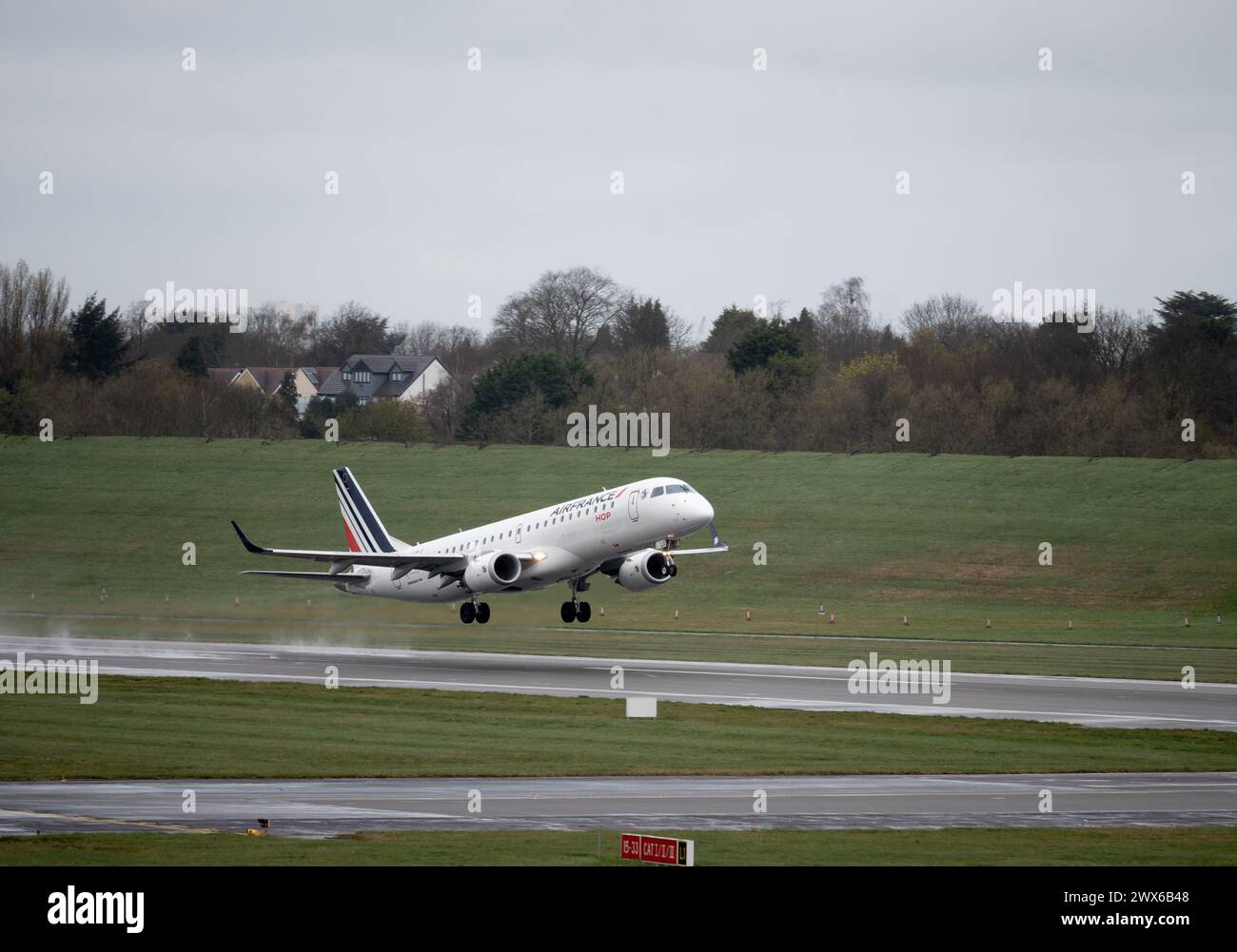 Air France Hop Embraer ERJ-190STD taking off at Birmingham Airport, UK ...