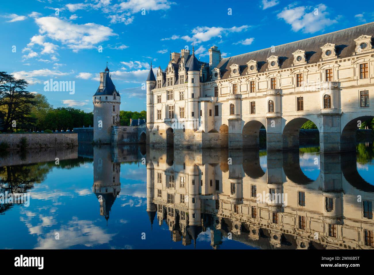 Chateau de Chenonceau is a french castle spanning the River Cher near ...