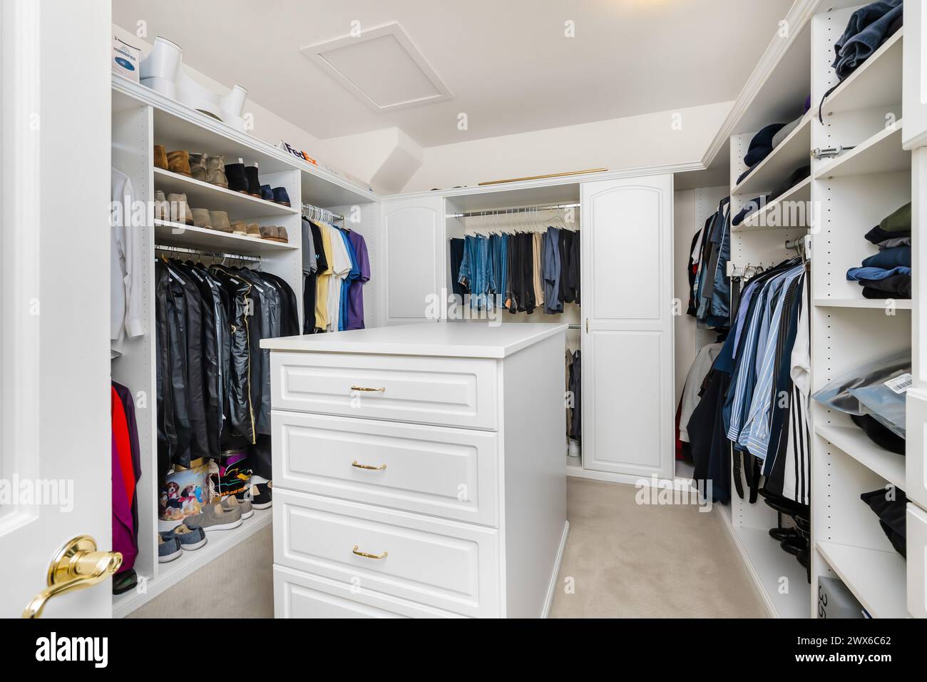 Neat items hi-res stock photography and images - Alamy