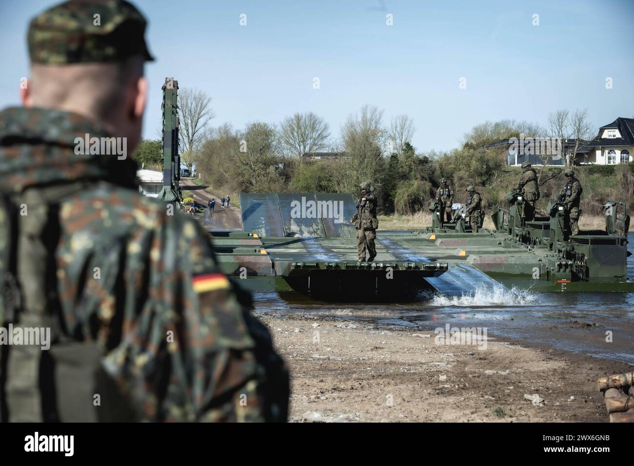Deutsche Soldaten der NATO Response Force NRF trainieren eine ...