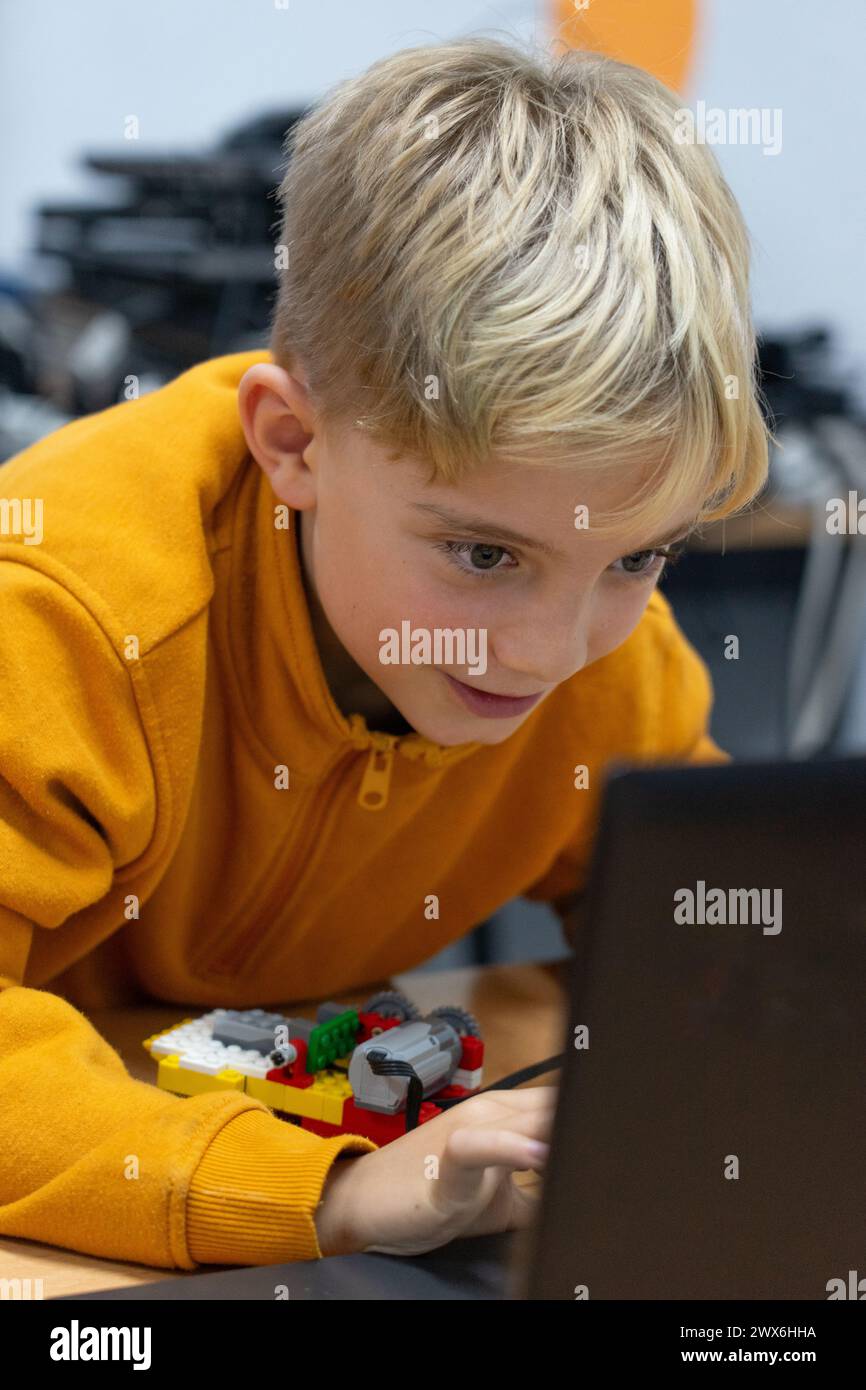 Exploring robotics hi-res stock photography and images - Alamy