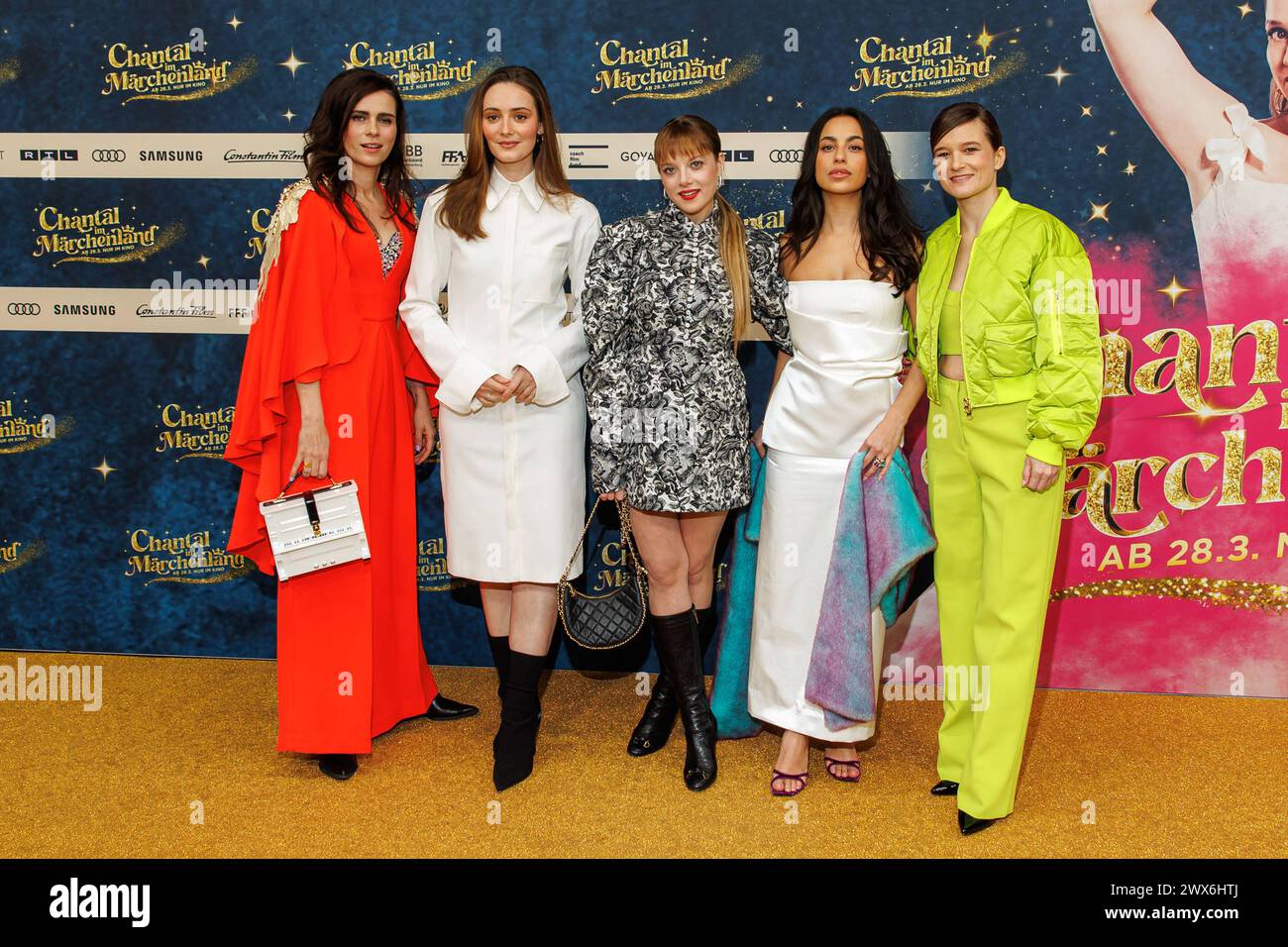 Premiere - Chantal im Märchenland Nora Tschirner, Maria Ehrich, Jella ...