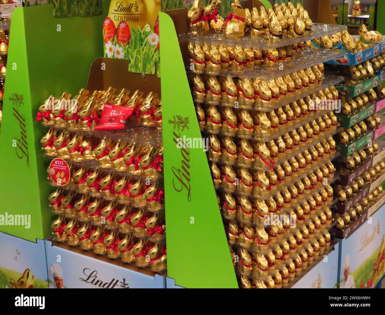 Die hasen kommen hi-res stock photography and images - Alamy