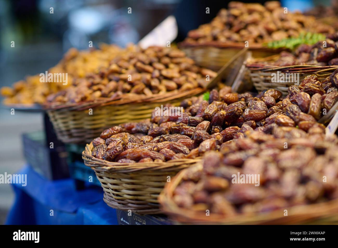 Packed date fruit hi-res stock photography and images - Alamy