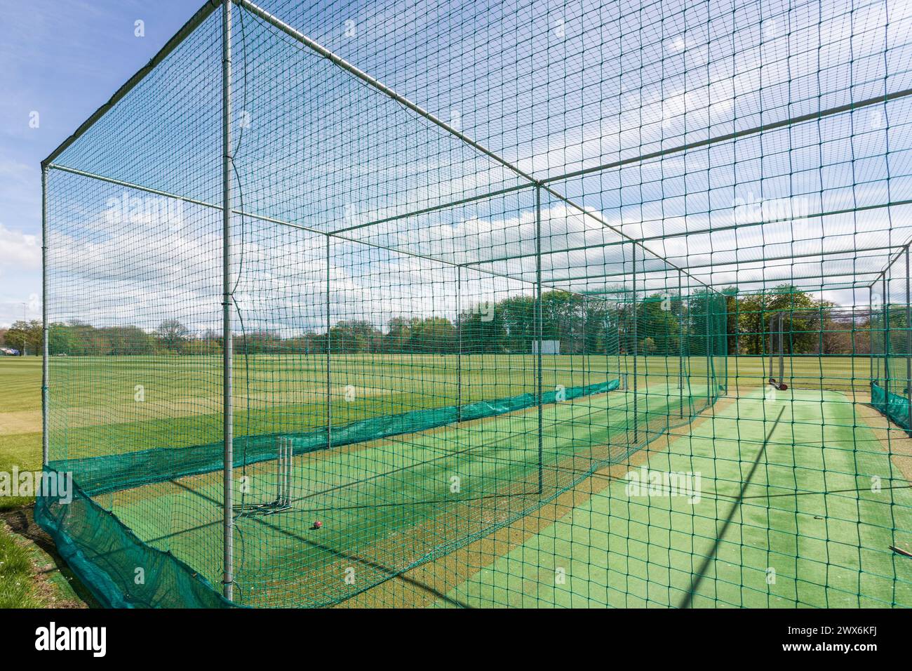 Cricket practice nets hi-res stock photography and images - Alamy
