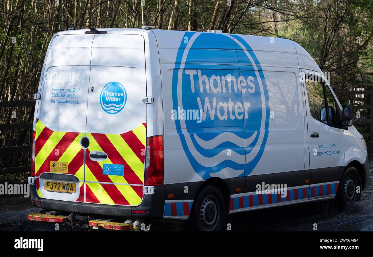 Kemble water eurobond hi-res stock photography and images - Alamy