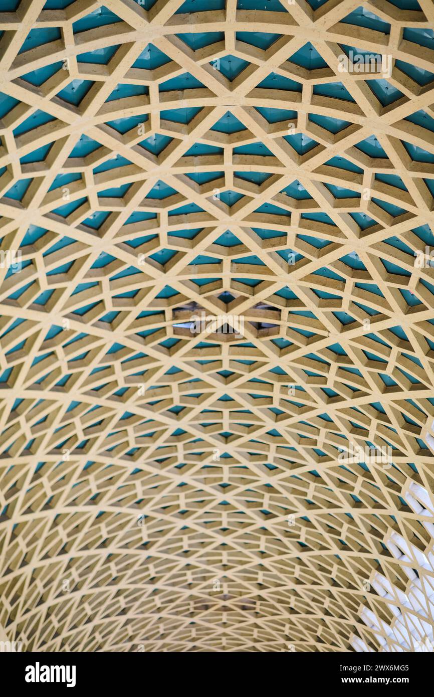 Architectural detail texture background with oriental hexagonal grid ...