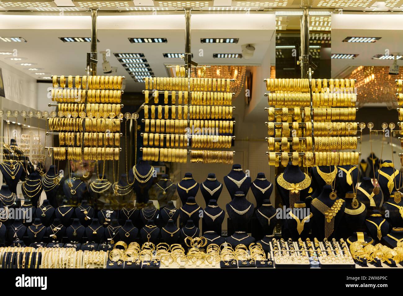 Turkish gold jewelry stores hi-res stock photography and images - Alamy