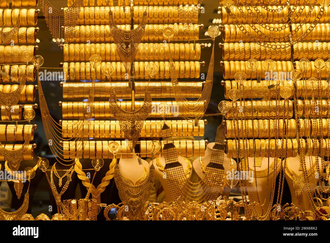 Turkish gold jewelry stores hi-res stock photography and images - Alamy