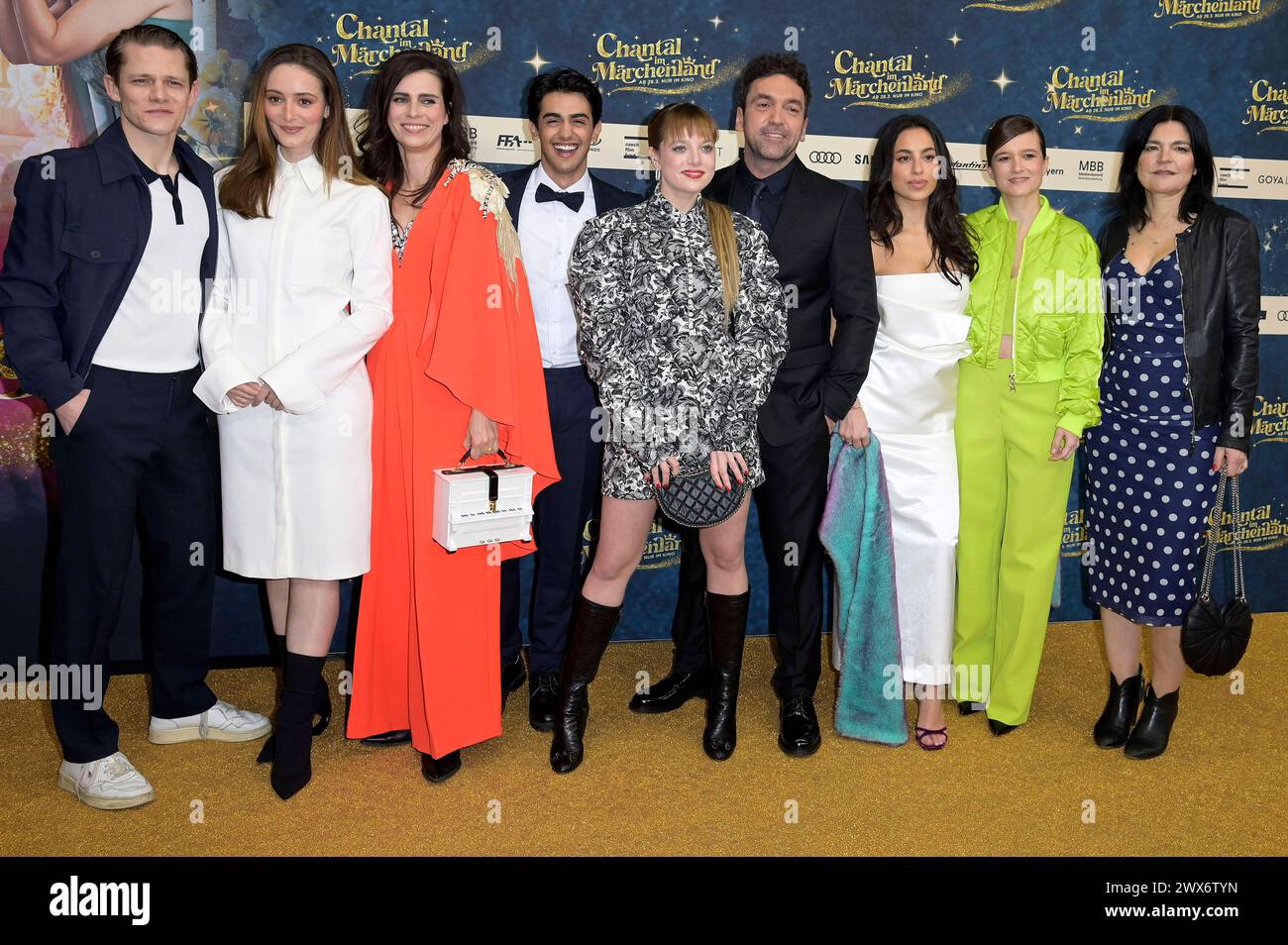 Max von der Groeben, Maria Ehrich, Nora Tschirner, Mido Kotaini, Jella ...