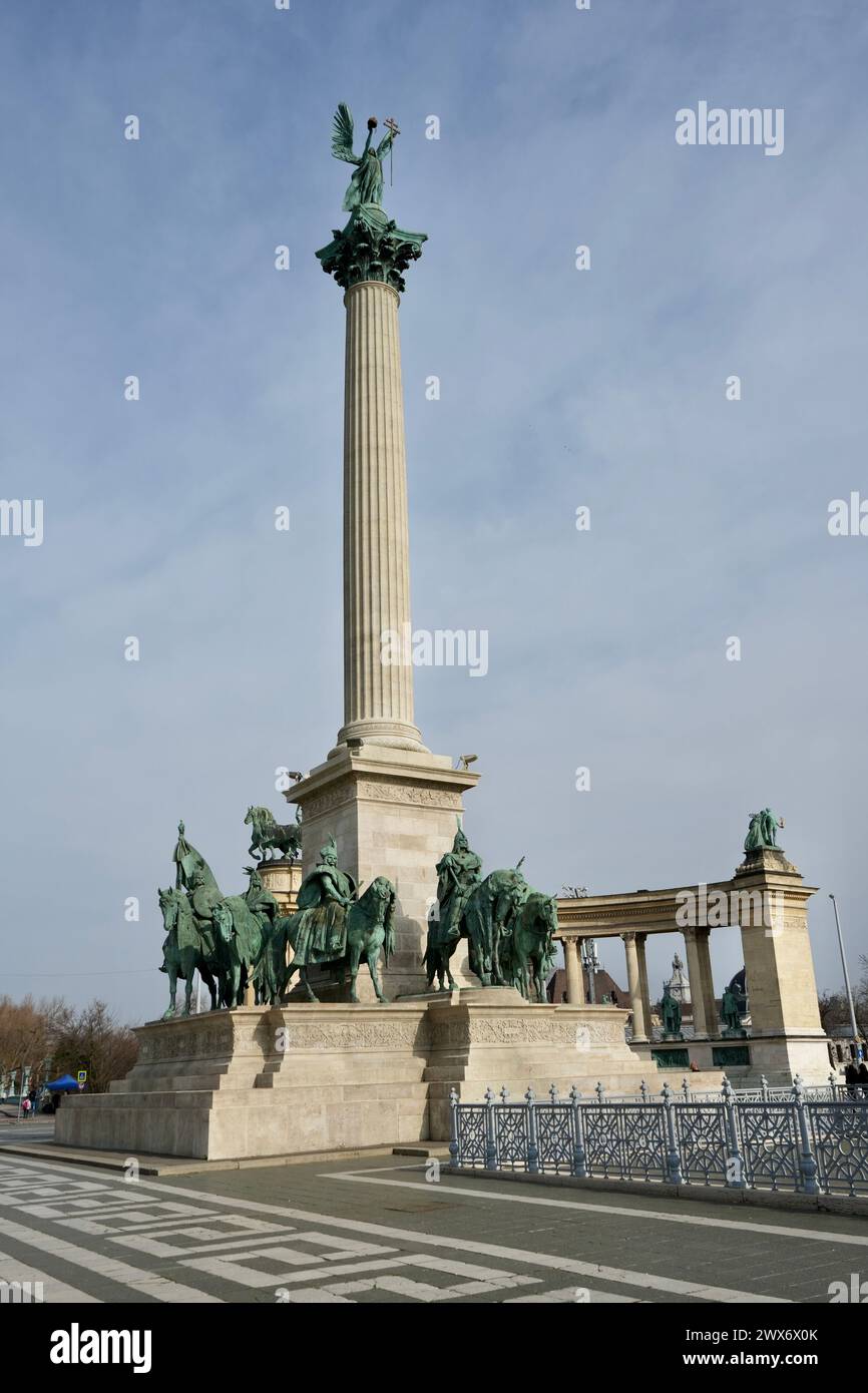 Columns and statues in Heroes' Square Stock Photo - Alamy