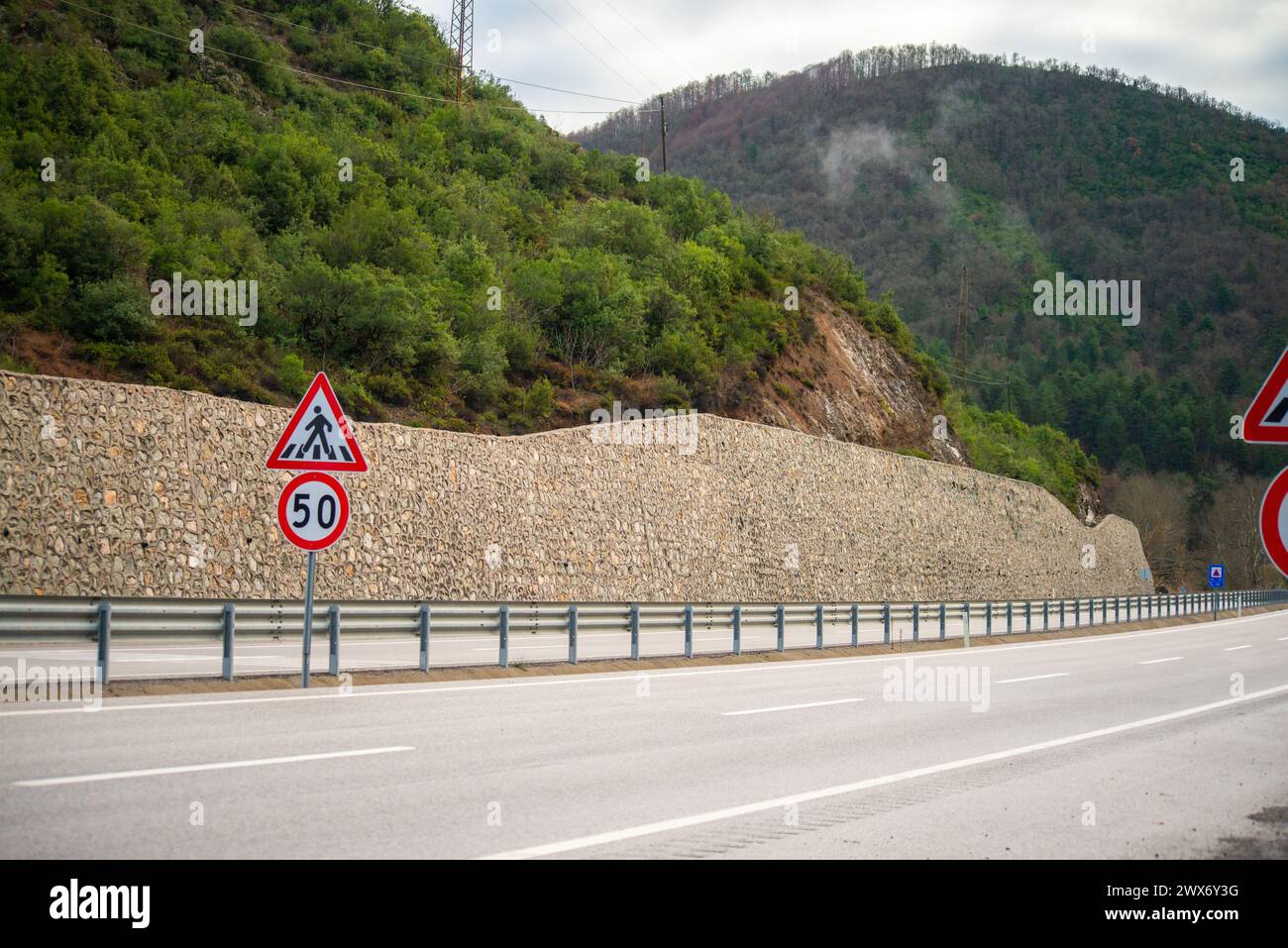 Pathway marks hi-res stock photography and images - Alamy