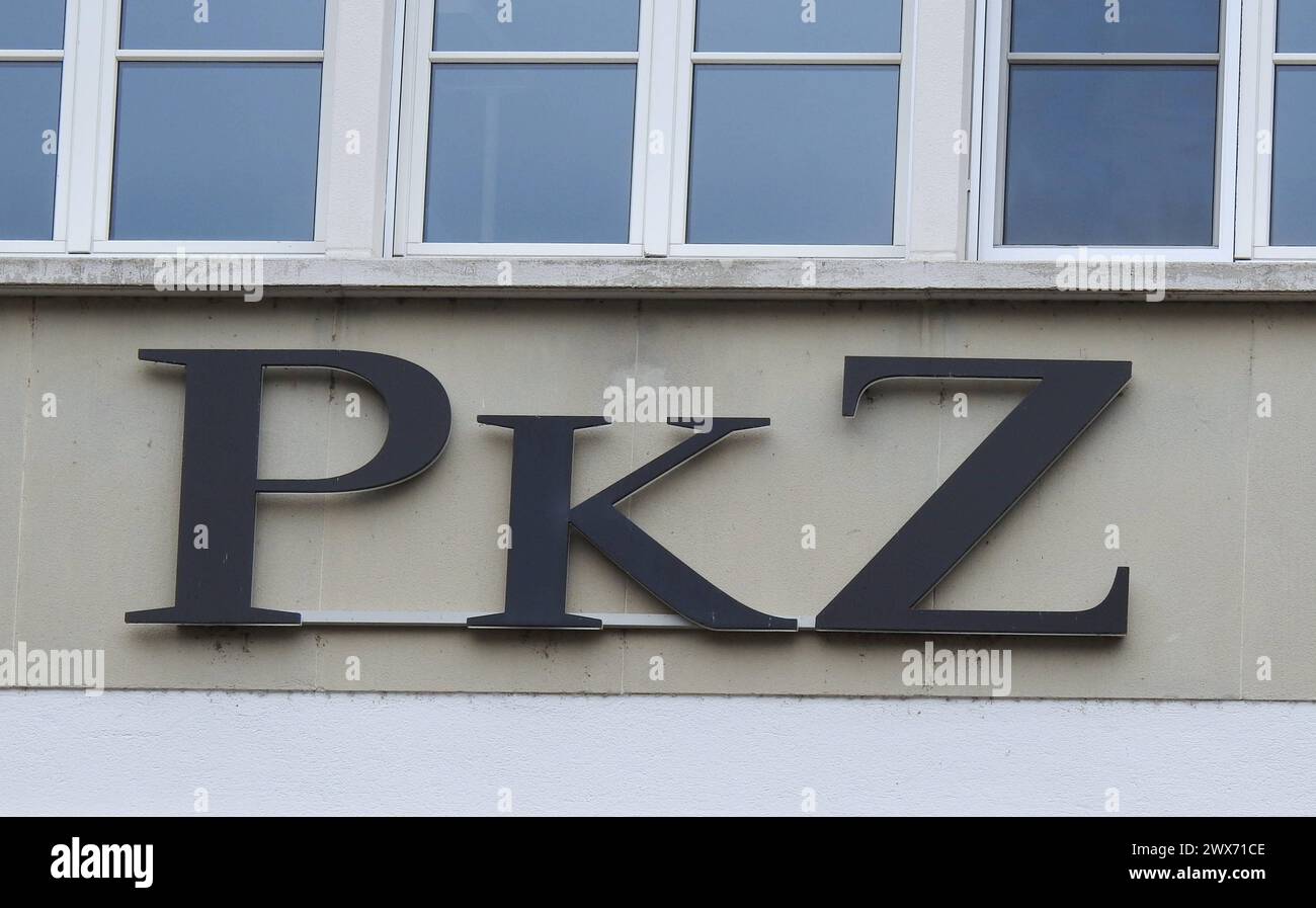 Anton Geisser 22.03.2024 Schweiz, Kleiderkette PKZ Logo Schriftzug ...