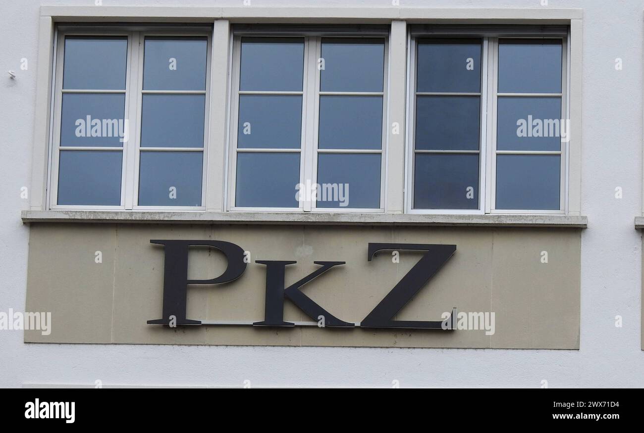 Anton Geisser 22.03.2024 Schweiz, Kleiderkette PKZ Logo Schriftzug ...