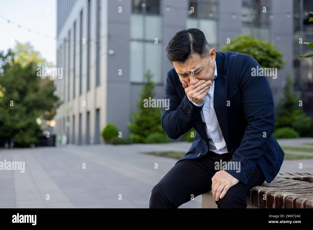 Chinese male work bench hi-res stock photography and images - Alamy