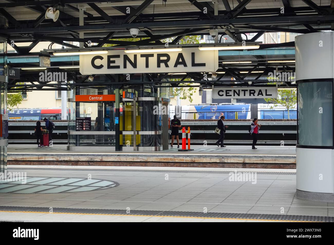 Sydney central station hi-res stock photography and images - Alamy